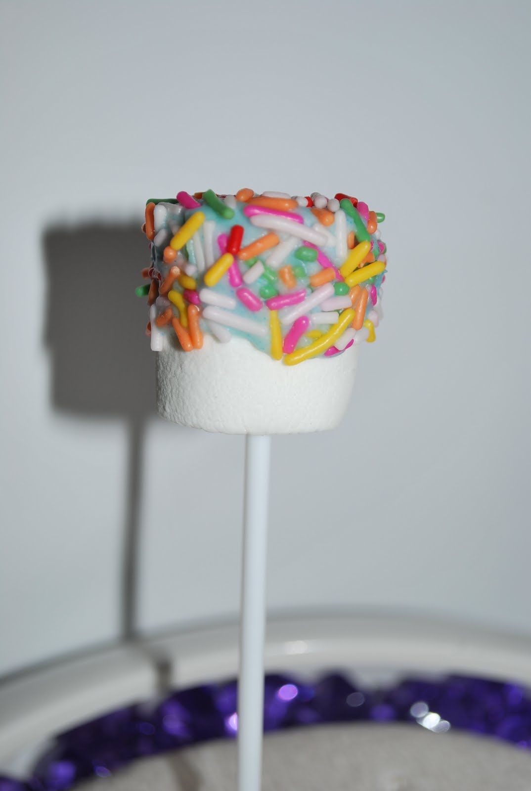 Pretty Little Things: Marshmallow Pops