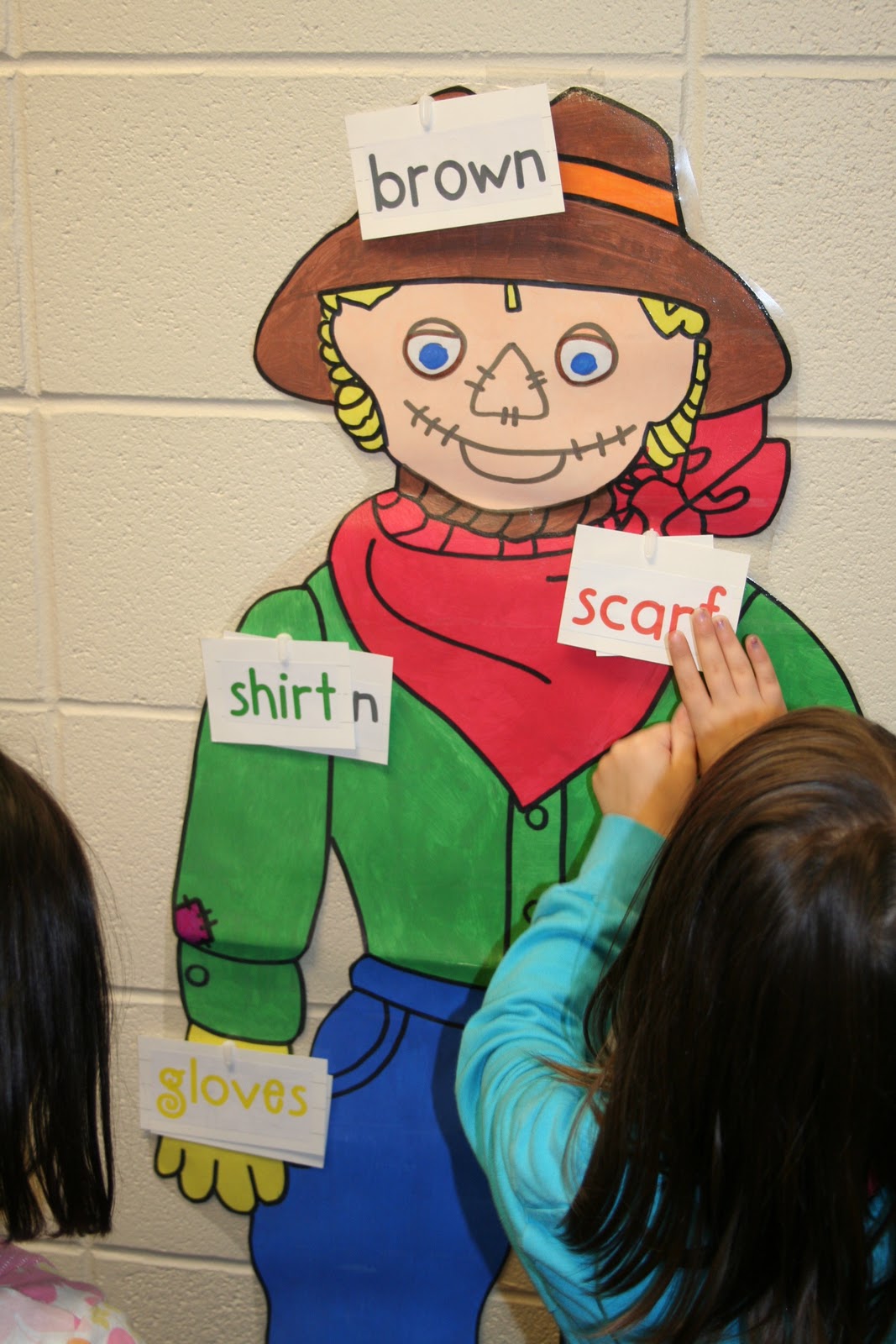 Mrs. Lee's Kindergarten: Scarecrows!