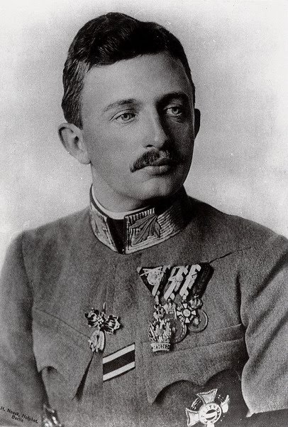 Monarchist Logic | SpaceBattles