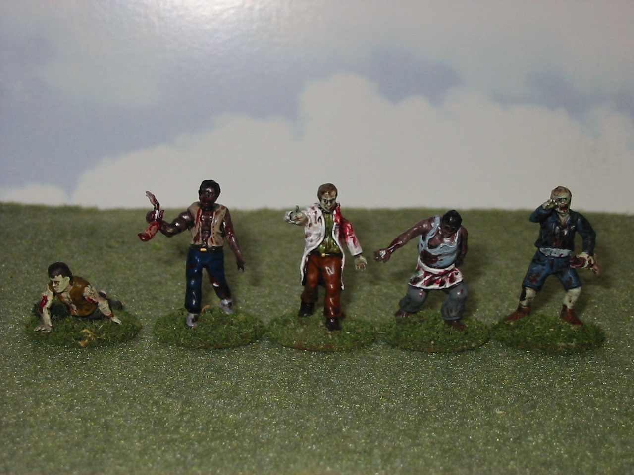 MindFad's Gallery: Zombies Part II & Horrorclix Zombie Hunter Conversion