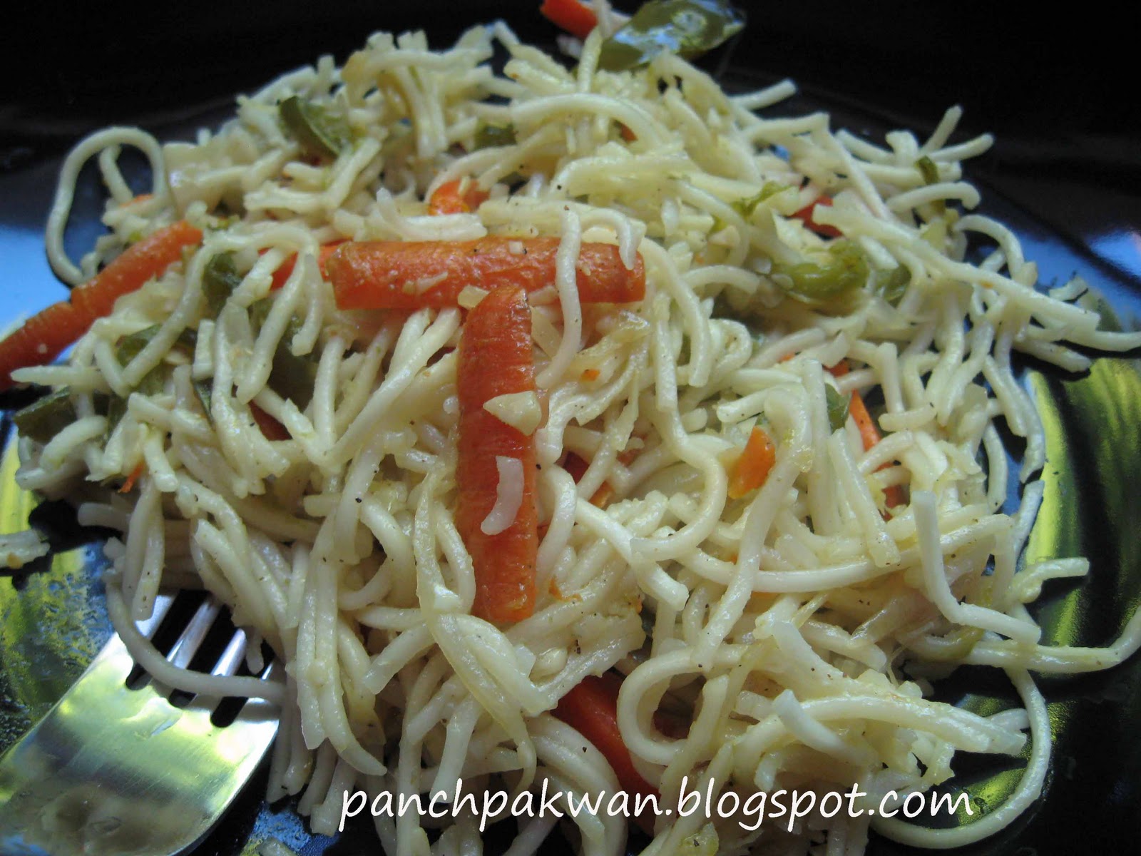 Panch Pakwan: Veg Hakka Noodles