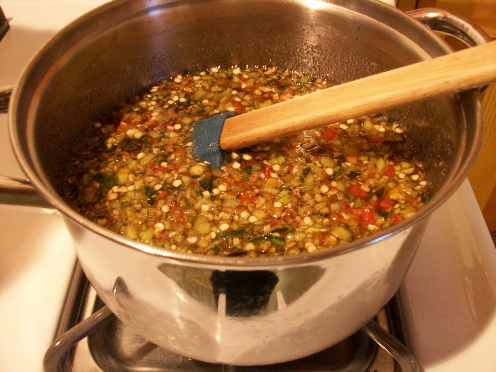 Creative Me: Red Wine Hot Pepper Jelly