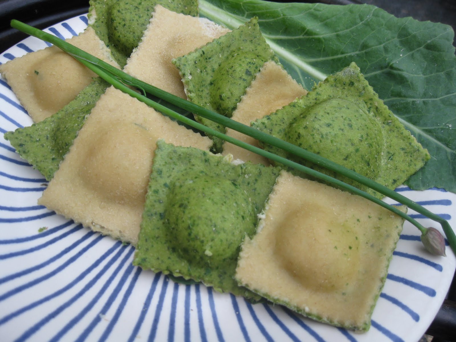 Dandelion Vegan Blog: Ravioli Fun in Two Colors