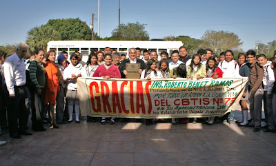 MUNDILLO POLITICO: Otorga CBTIS 73 a Roberto Benet Ramos Agradecimiento