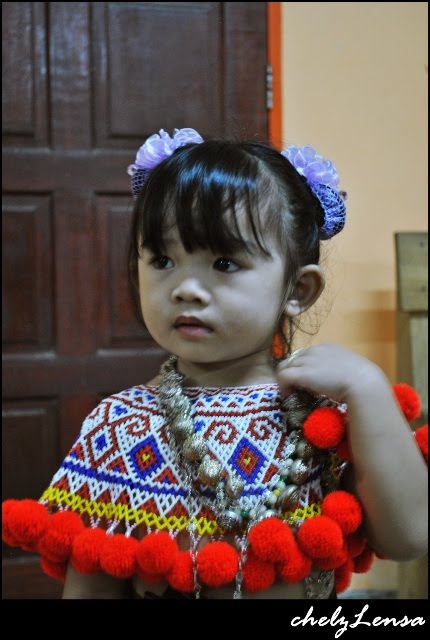 Pakaian Orang Iban - "Ngepan" | ChelzLensa