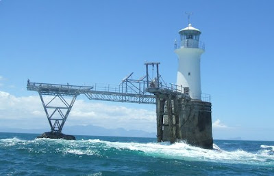 LIGHTHOUSES or COASTAL HIGHLIGHTS: ROMAN ROCK LIGHTHOUSE - Simon's Town