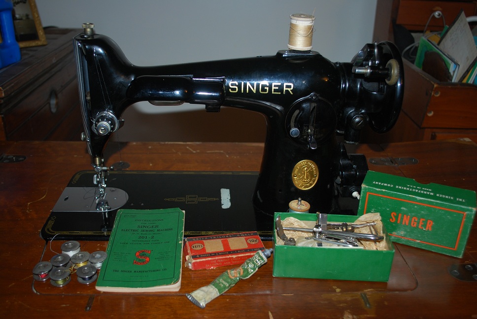Wandering Through My Mind: 1950 Singer 201-2...