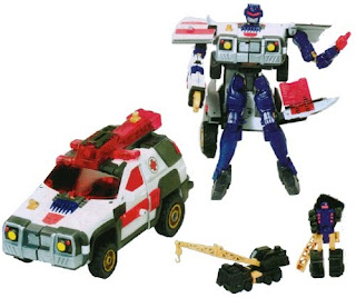 TOYS FOR ALL: Transformer Armada- Red Alert Autobot with LongArm minicon.