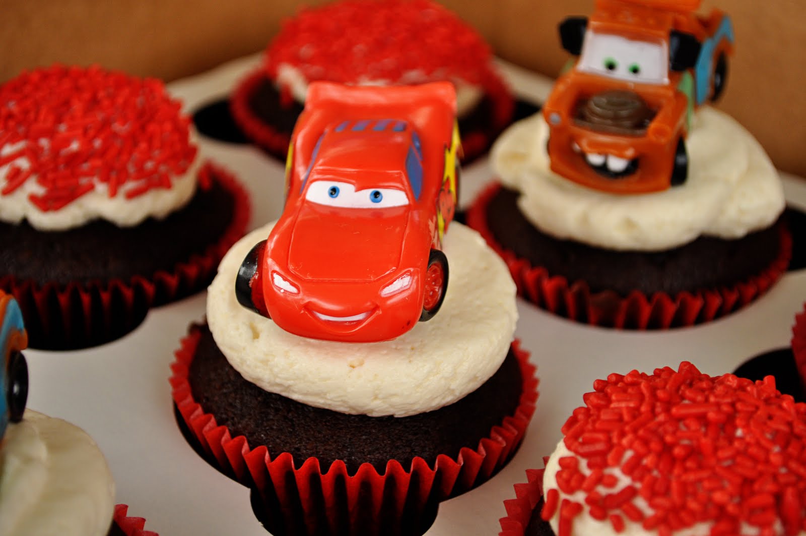 Sweetharts Cupcakes: Christopher's "Cars" Cupcakes