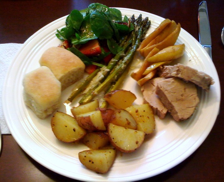 The Persnickety Picnic: Easter Dinner