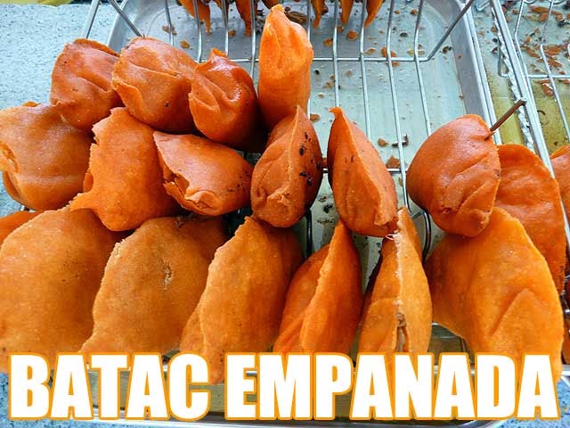 Ilocos empanada! Dissecting the Batac and Vigan empanada | Ivan About Town