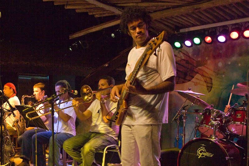 Curiosidades ::: :: Ufonia - o que é?