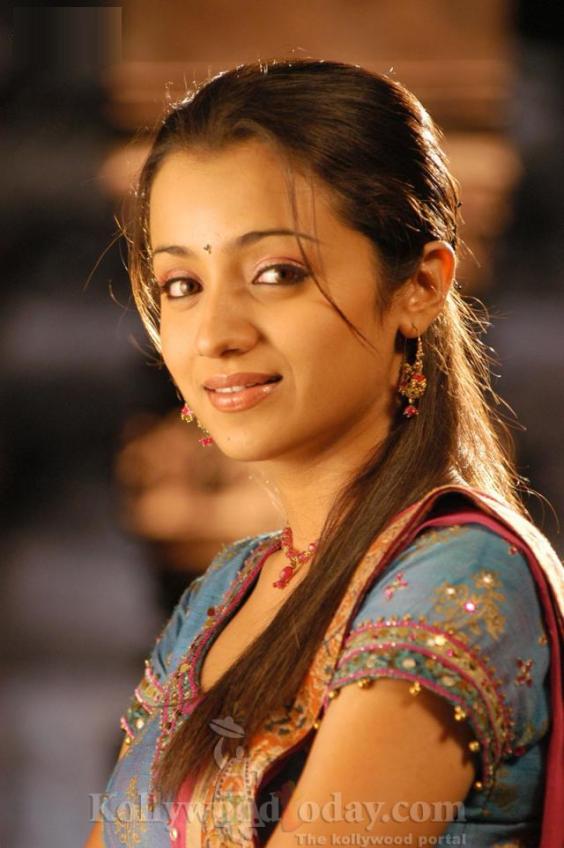 Trisha Photos In Something Something
