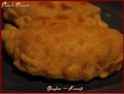 Purva's Daawat: Ghughra ~ Karanji ~ Gujjia