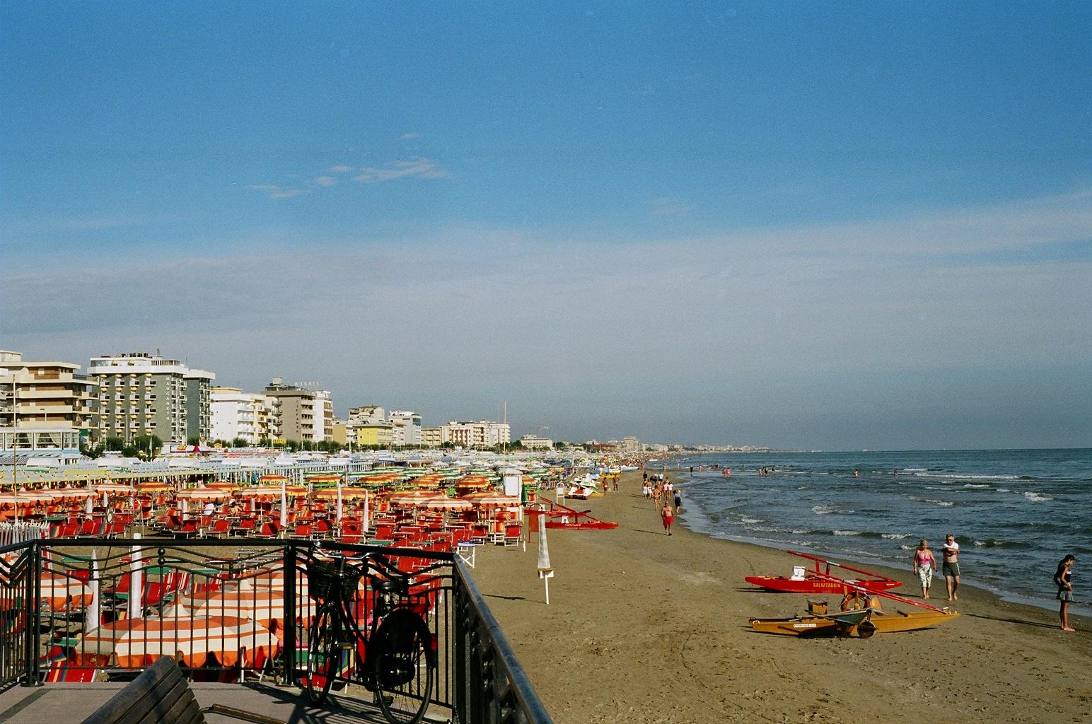 ardnaif: spiaggia - riccione