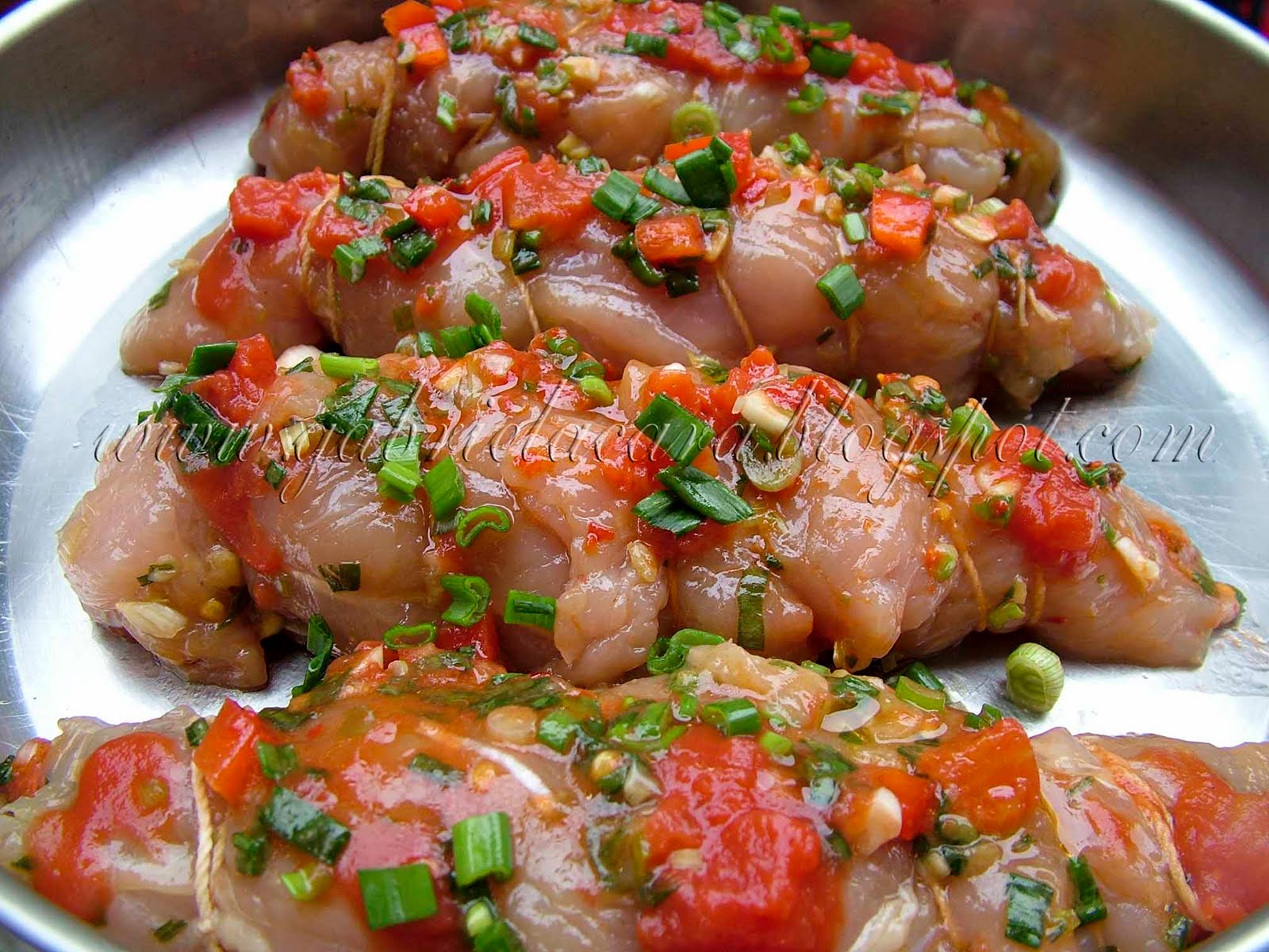 Gabriela's blog: RULADA DE PUI CU SALSA