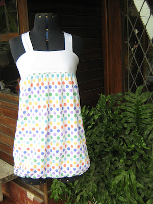 clau: VESTIDO LILA GLOBO