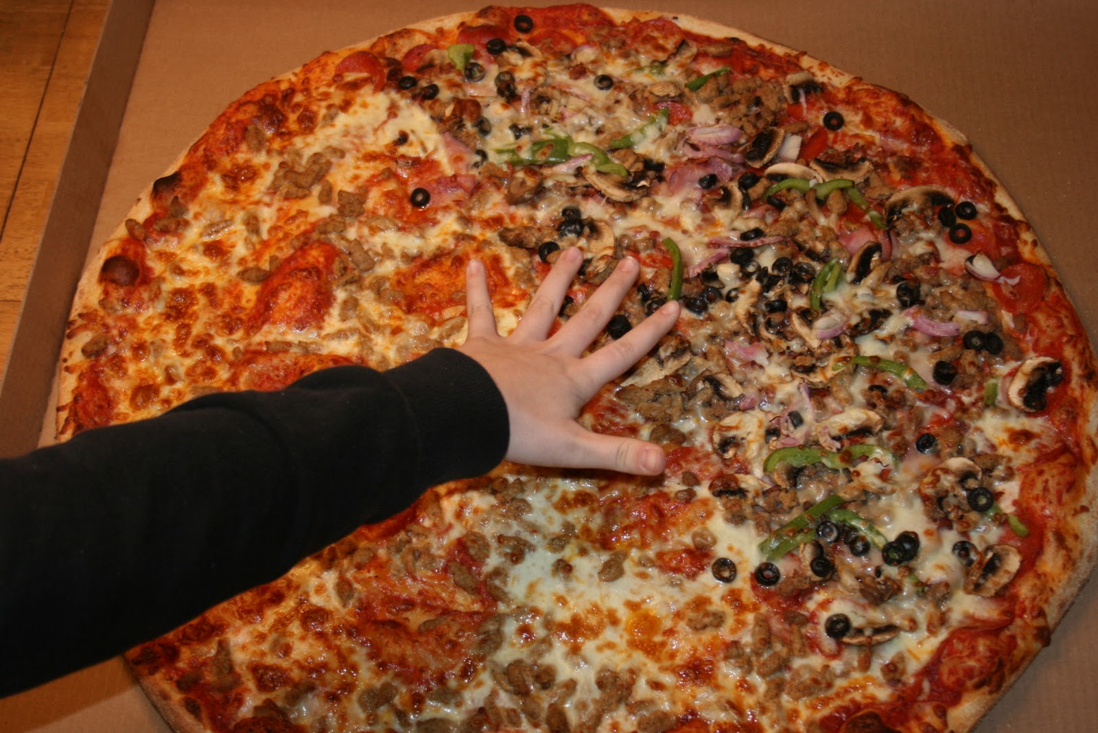 Keeper of the House Adventures: Mondo Meat Pie