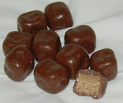 Japanese Snack Reviews: Little Big KitKat Mikan