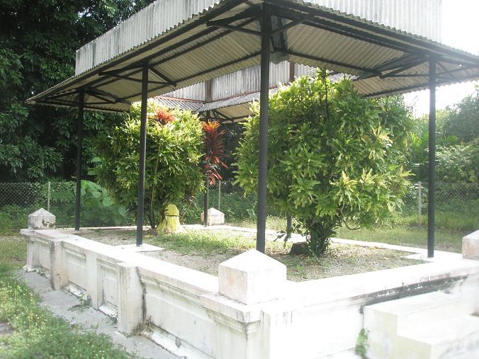 SENI LAMA MELAYU (MALAY OLDEN ART): Makam (Tomb of) Tok Temong