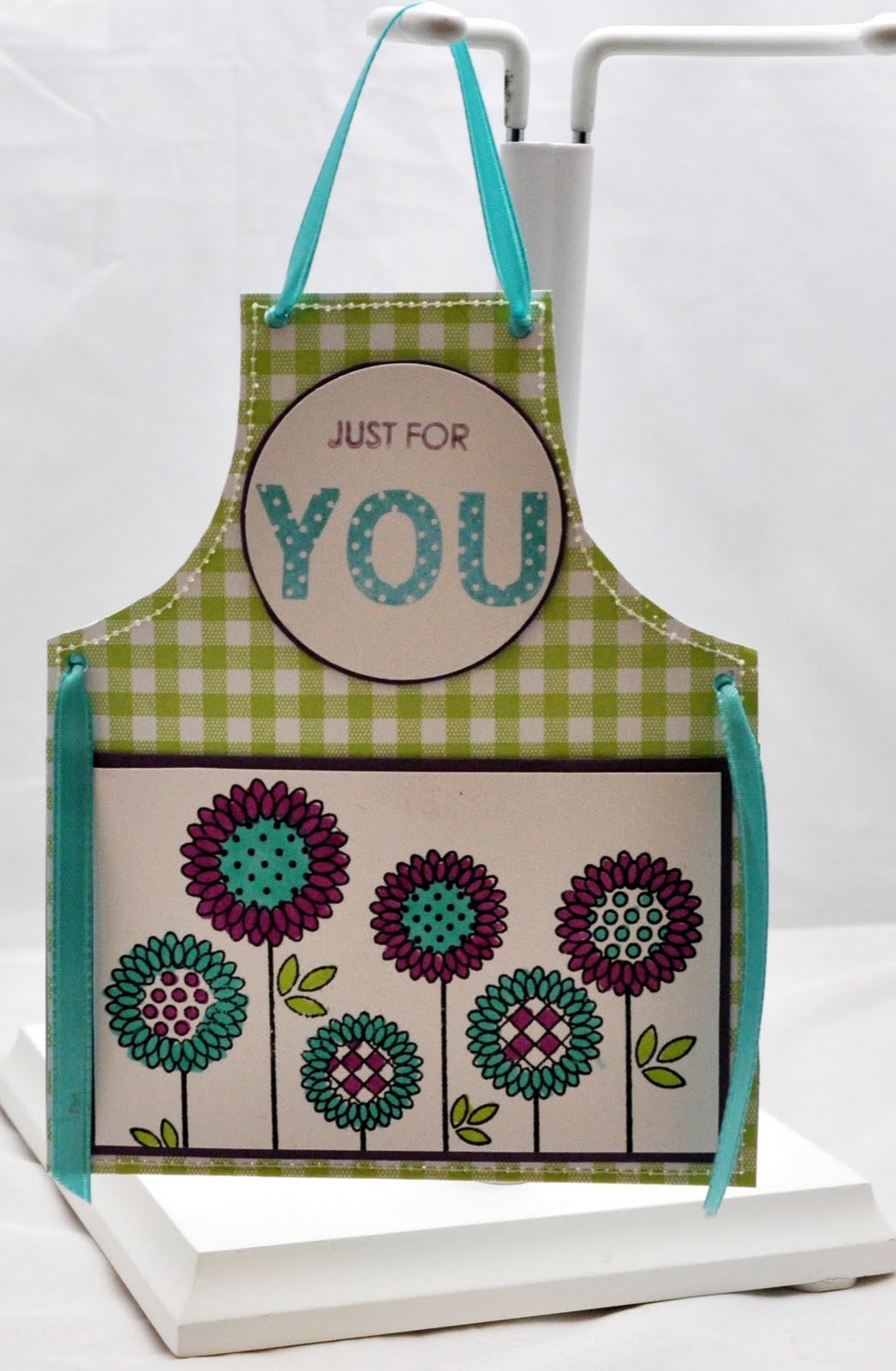 Life With Terri: Apron Template and Peeps Color Challenges