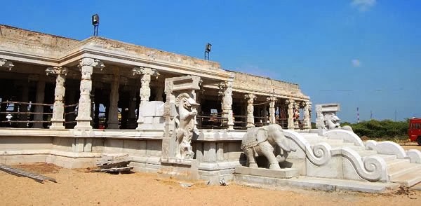 Raman's: A Mani Mandapa Temple at Orikkai