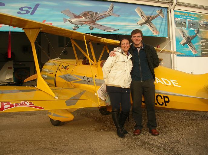 INSTRUCTOR DE VUELO: Gente... volando va, volando viene
