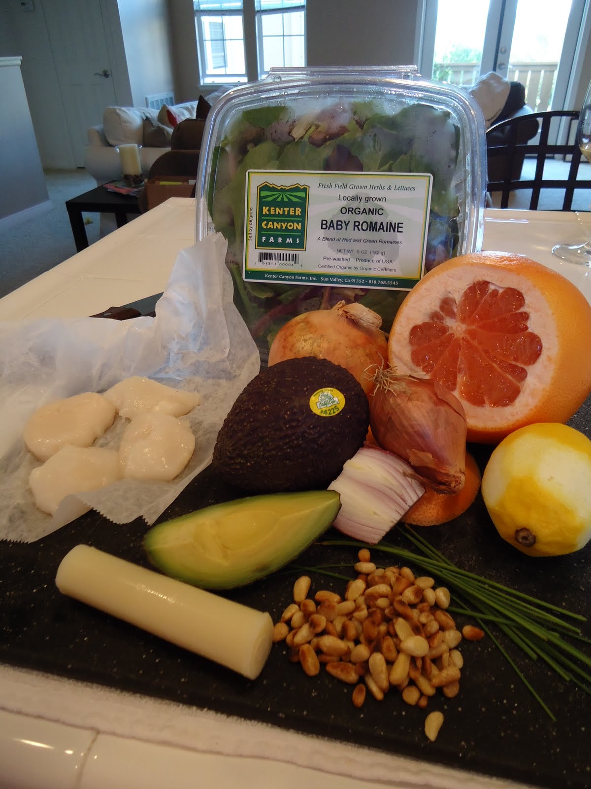 FIVE O'CLOCK FOOD: Seared Scallop Salad with Ruby Red Grapefruit ...