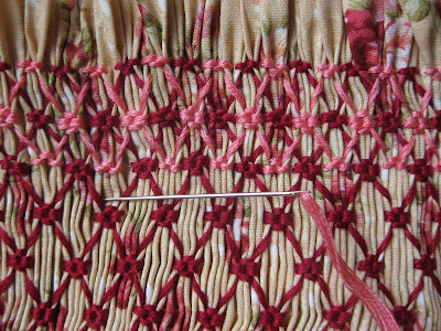NANNIE`S PASSION: SMOCKING