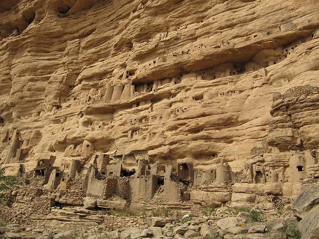 In the Land of the Dogon ~ Kuriositas