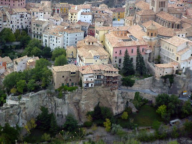 Spain on the Edge ~ Kuriositas