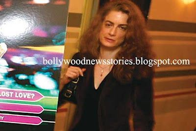 Latest News: Shashi Tharoor's Second Wife Christa Giles, Pictures and ...