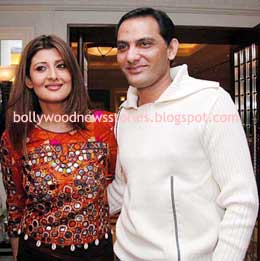 Latest News: Pictures of Mohammad Azharuddin With Wife Sangeeta Bijlani