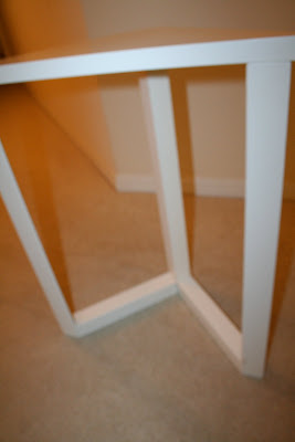 must sale all: small white corner table $20