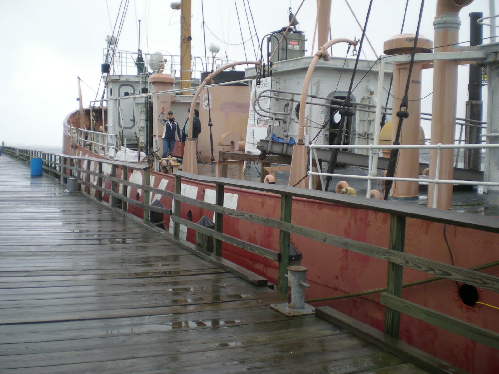 Jarvis House: Nantucket Lightship/LV-112