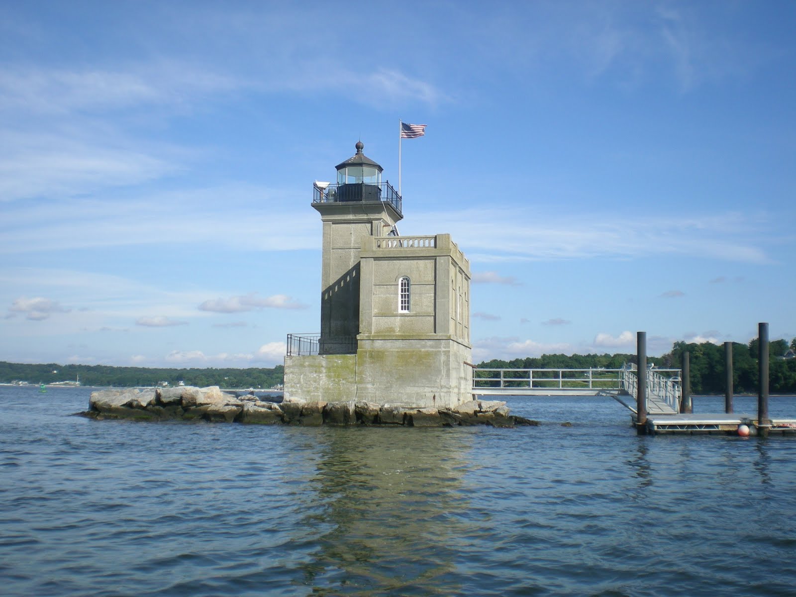 Jarvis House: Huntington Harbor Lighthouse