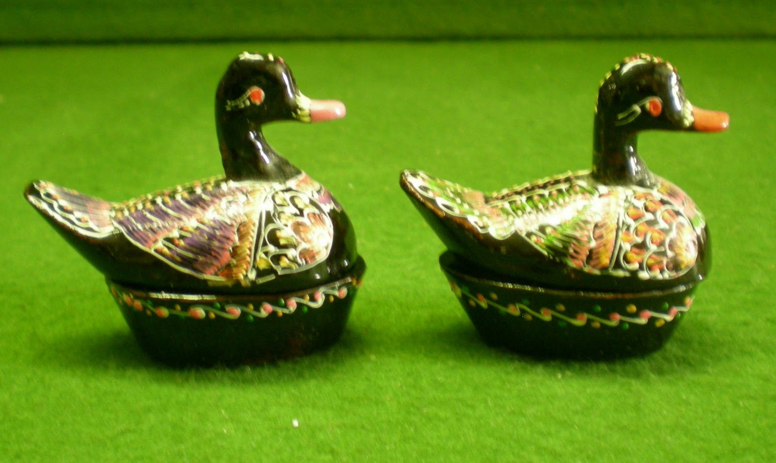 Jarvis House Gallery Collectibles: Duck Decoys and Duck Figurines
