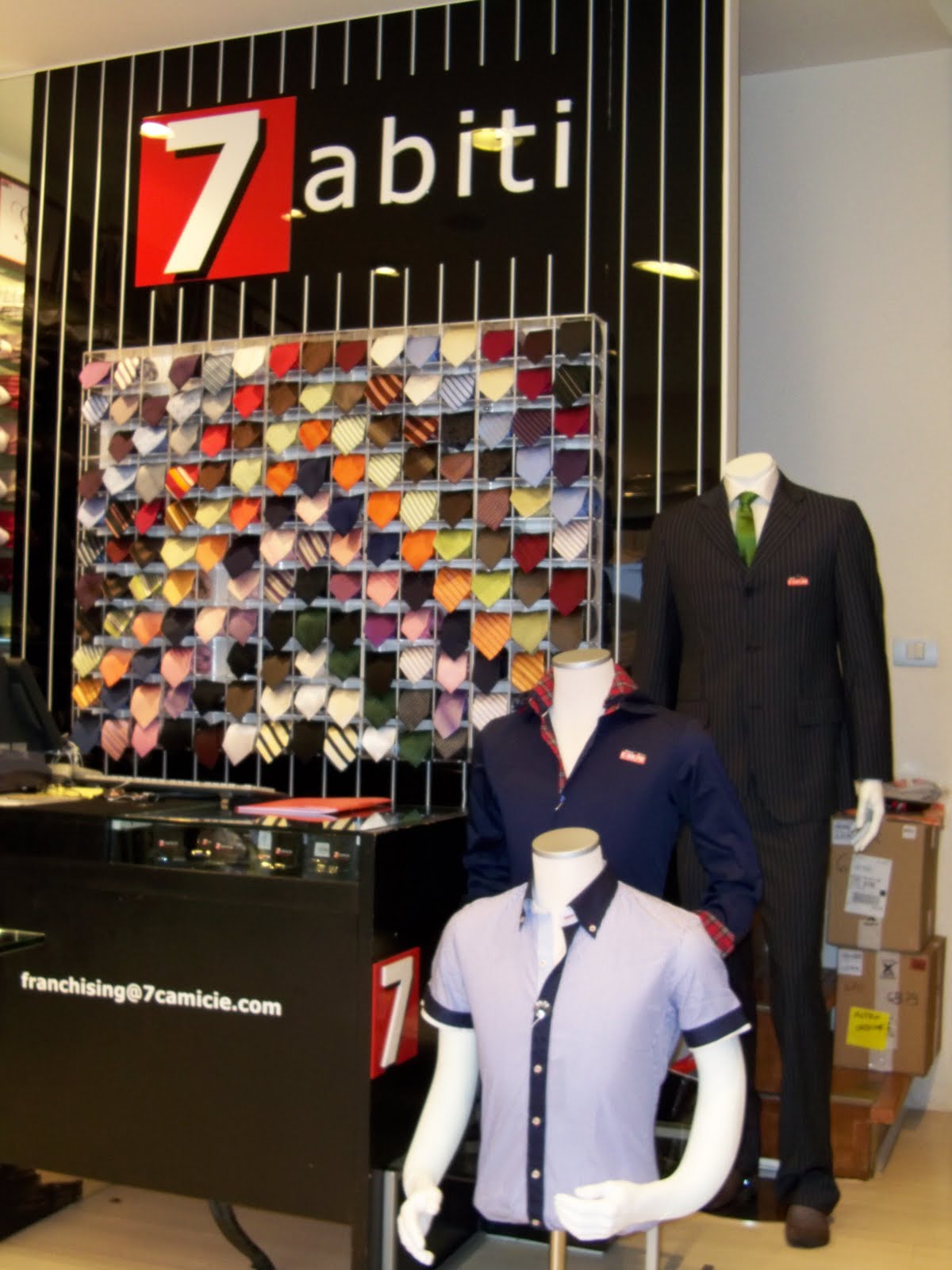 Centro per Centro: VOTA LA VETRINA PIU' BELLA -7 CAMICIE-