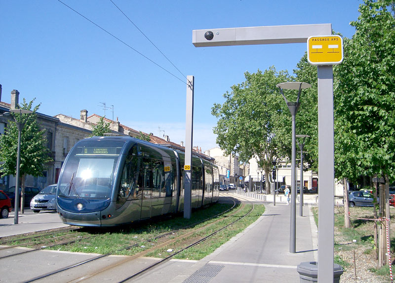 tram-info: Ground Level Power Supply