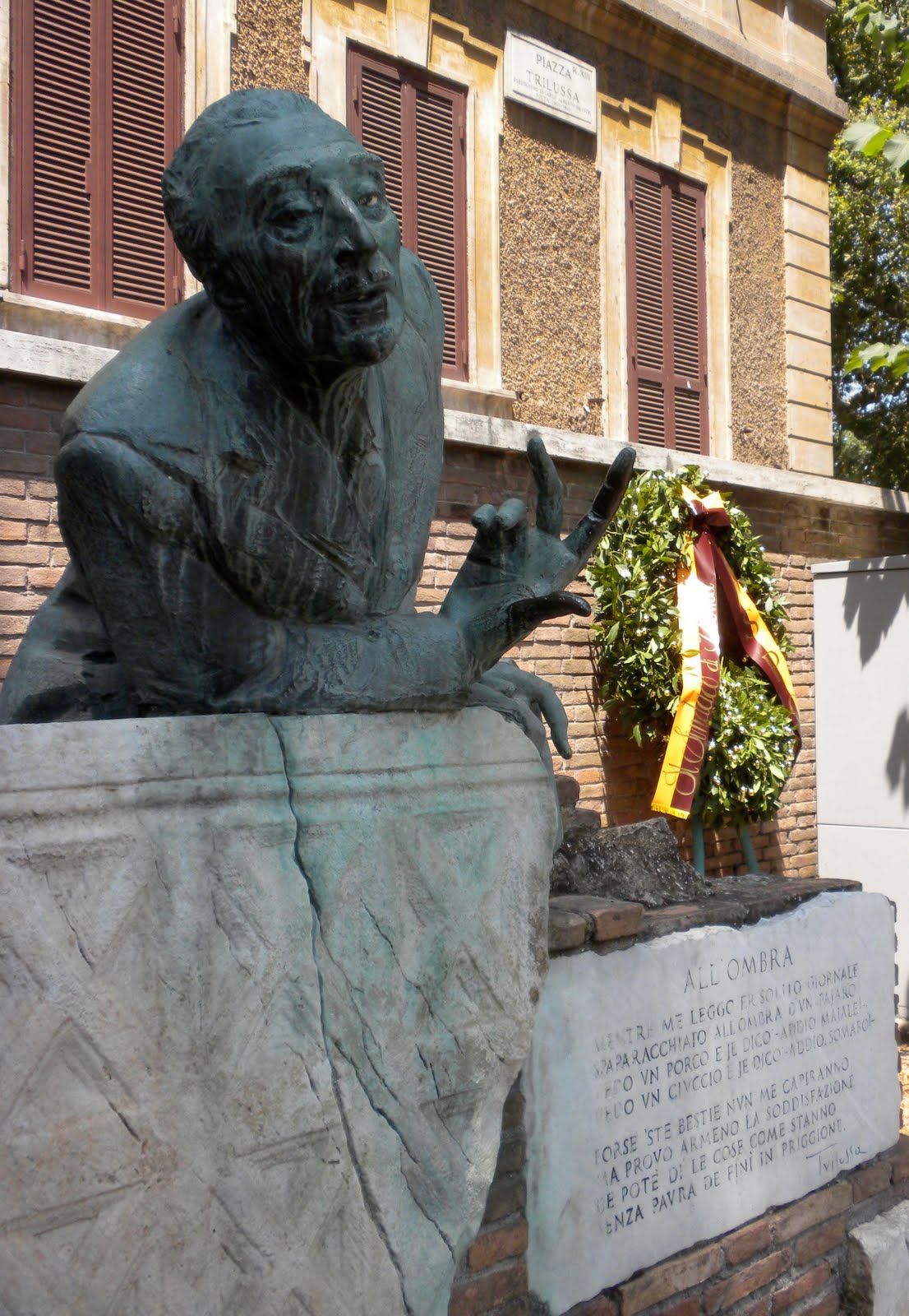 AMOROMA: SPQR: Piazza Trilussa