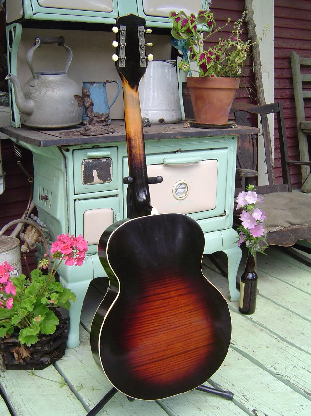 c.1939 Harmony-built "Marwin Star" Archtop Guitar