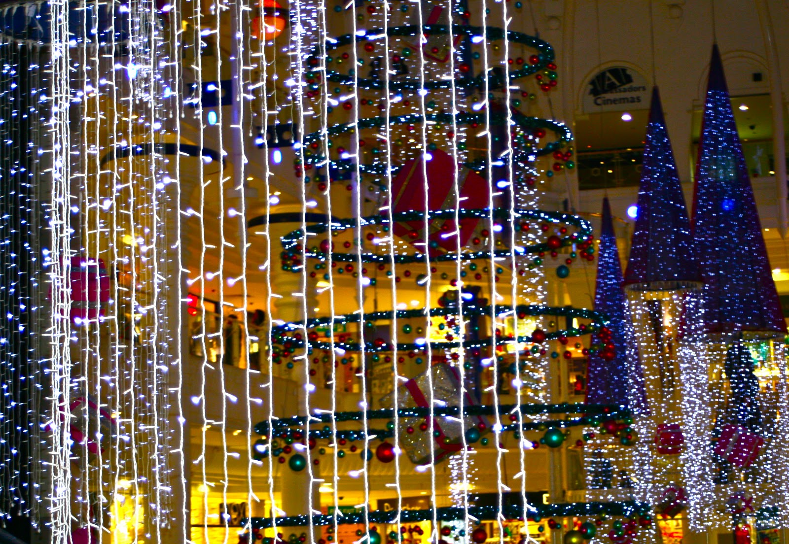 Where To Find Christmas Decorations Near Me Where To Find Christmas ...