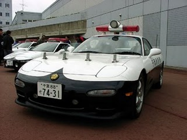 Technically Jurisprudence: High Performance Japanese Police Cars and ...