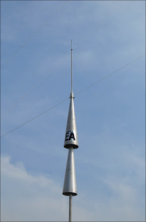 die - radio: ISOPOLE VHF USA (TERJUAL)
