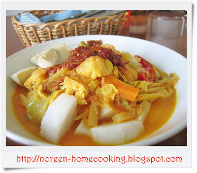 my home cooking blog: Lontong atau kuah lodeh resepi II