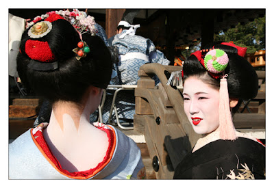 Mboogiedown: Japan: Setsubun: Maiko Hairstyles