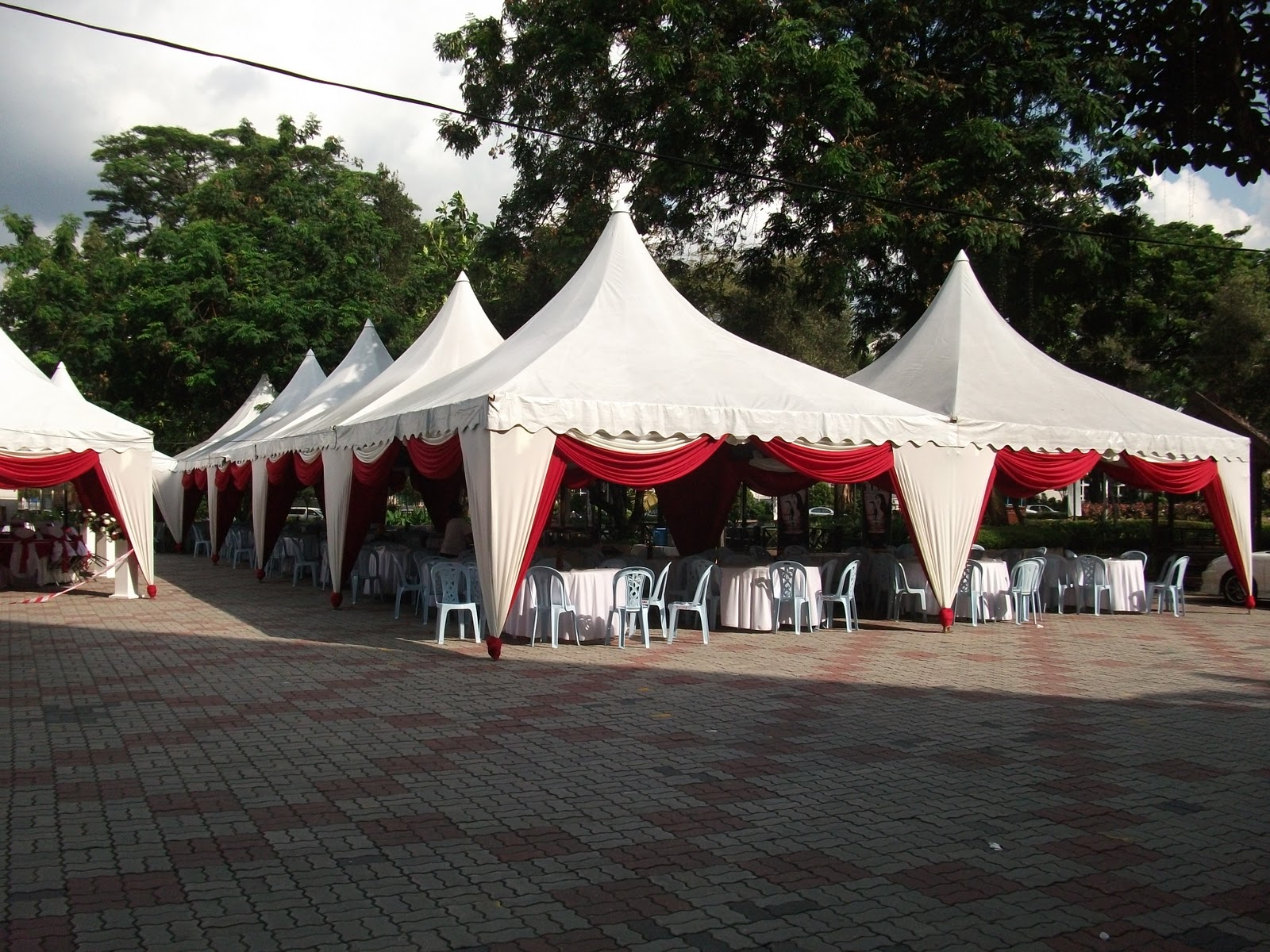 Cindai Galeri Perkahwinan: Khemah