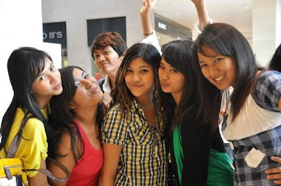 Life wasnt weird if we appreciate it :): Bestiee FOREVERRR!