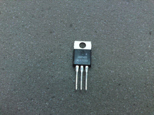 CME - KOMUNIKASI: TRANSISTOR MRF 422 - 485