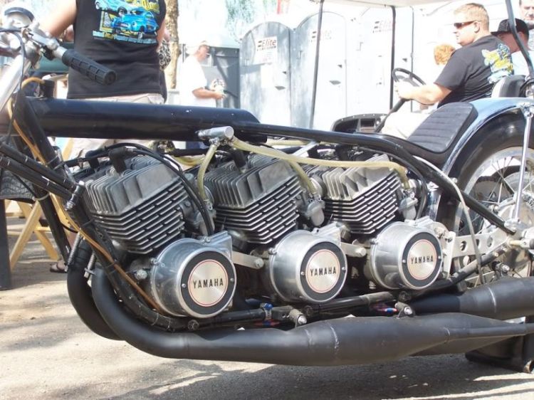 el ciste bravado: VINTAGE MULTI-ENGINE DRAG BIKES PT 1